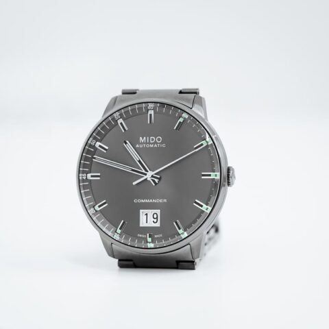 The Mido Commander Big Date Anthracite PVD watch hands-on