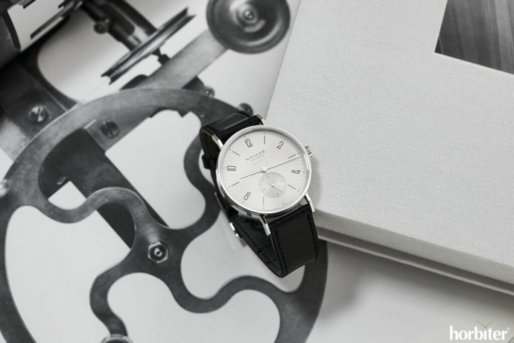 The Nomos Tangente neomatik Platinum Gray watch hands-on