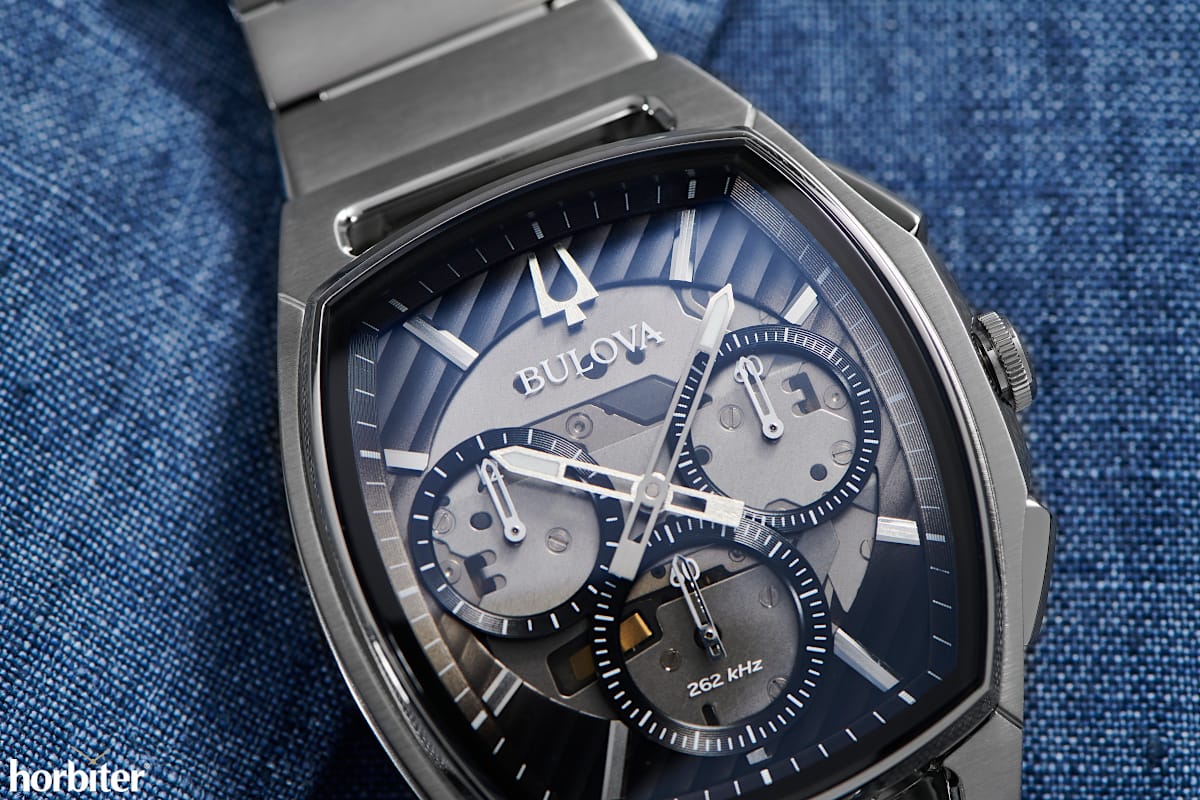 Bulova Curv, la recensione completa